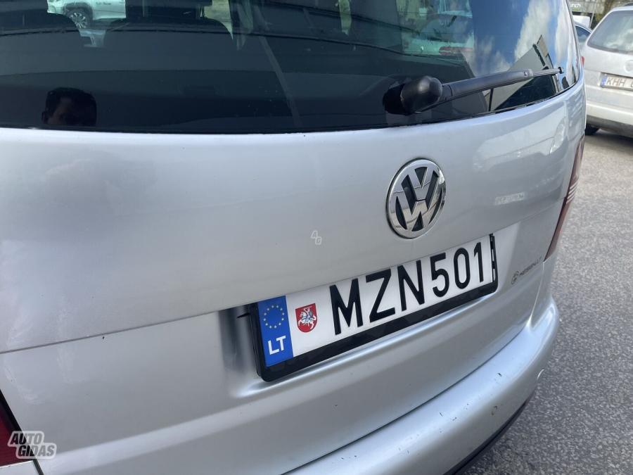 Volkswagen Touran 2008 Viļņa, ar dzinēja tilpumu 2.00 L un nobraukumu 380 tūkst. km par 2000 €, foto 18 vietnē AUTOMOTO.COM.LV