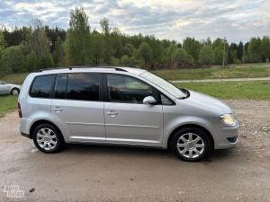 Volkswagen Touran 2008 Visaginas, ar dzinēja tilpumu 1.90 L un nobraukumu 252 tūkst. km par 3000 €, foto  vietnē AUTOMOTO.COM.LV