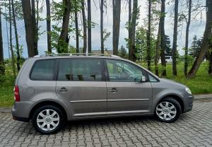 Volkswagen Touran 2008 in Kaunas, with an engine capacity of 2.00 L and mileage of 221 thousand km for 3850 €, photo 11 on AUTOMOTO.COM.LV