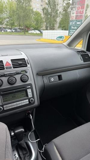 Volkswagen Touran 2008 in Kaunas, with an engine capacity of 2.00 L and mileage of 236 thousand km for 3950 €, photo 15 on AUTOMOTO.COM.LV