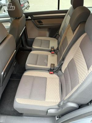 Volkswagen Touran 2008 in Kaunas, with an engine capacity of 2.00 L and mileage of 236 thousand km for 3950 €, photo 18 on AUTOMOTO.COM.LV