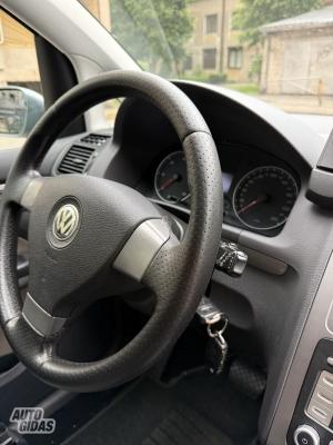 Volkswagen Touran 2008 in Kaunas, with an engine capacity of 2.00 L and mileage of 236 thousand km for 3950 €, photo 27 on AUTOMOTO.COM.LV