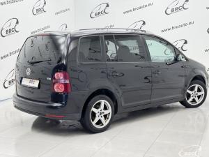 Фольксваген Туран 2008 в Вильнюс, объемом двигателя 1.90 л и пробегом 301 тыс. км за 3000 €, фото 3 на AUTOMOTO.COM.LV