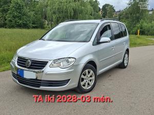 Фольксваген Туран 2008 в Шяуляй, объемом двигателя 1.90 л и пробегом 290 тыс. км за 2000 €, фото  на AUTOMOTO.COM.LV