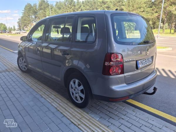 Volkswagen Touran 2008 Utena, ar dzinēja tilpumu 1.90 L un nobraukumu 256 tūkst. km par 2950 €, foto 4 vietnē AUTOMOTO.COM.LV