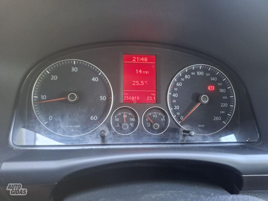 Фольксваген Туран 2008 в Утена, объемом двигателя 1.90 л и пробегом 256 тыс. км за 2950 €, фото 16 на AUTOMOTO.COM.LV