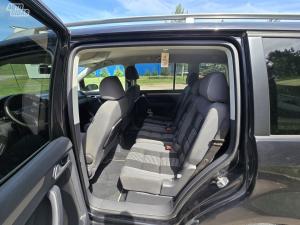 Volkswagen Touran 2008 Šauļi, ar dzinēja tilpumu 2.00 L un nobraukumu 260 tūkst. km par 1250 €, foto 8 vietnē AUTOMOTO.COM.LV