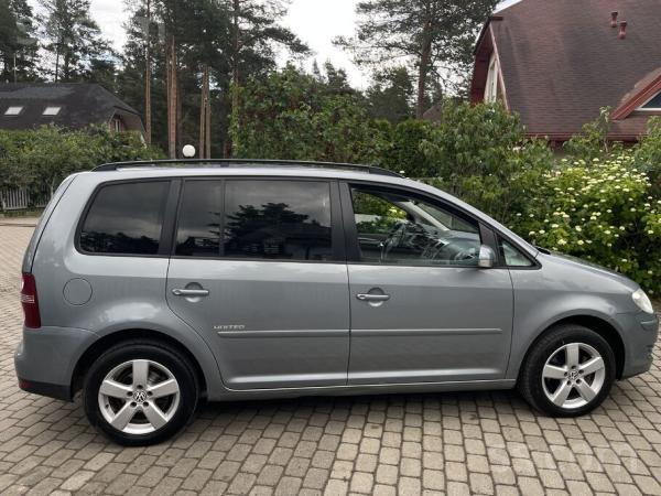 Volkswagen Touran 2008 in Riga, with an engine capacity of 1.90 L and mileage of 325 thousand km for 1950 €, photo 4 on AUTOMOTO.COM.LV