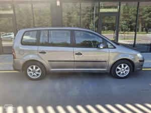 Volkswagen Touran 2008 Utena, ar dzinēja tilpumu 1.90 L un nobraukumu 256 tūkst. km par 2850 €, foto 7 vietnē AUTOMOTO.COM.LV