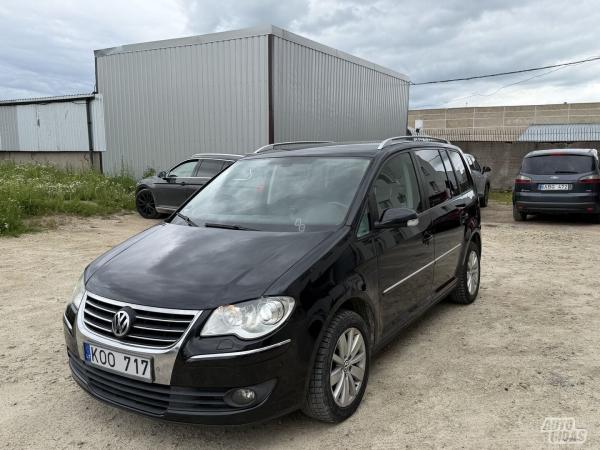Volkswagen Touran 2008 Telšiai, ar dzinēja tilpumu 2.00 L un nobraukumu 346 tūkst. km par 1150 €, foto 2 vietnē AUTOMOTO.COM.LV