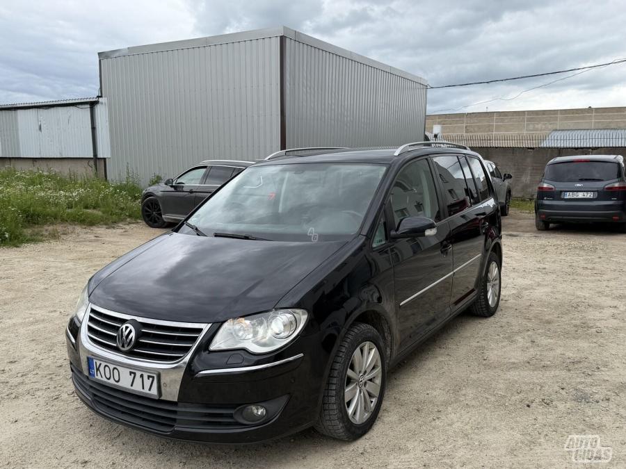 Volkswagen Touran 2008 Telšiai, ar dzinēja tilpumu 2.00 L un nobraukumu 346 tūkst. km par 1150 €, foto 3 vietnē AUTOMOTO.COM.LV