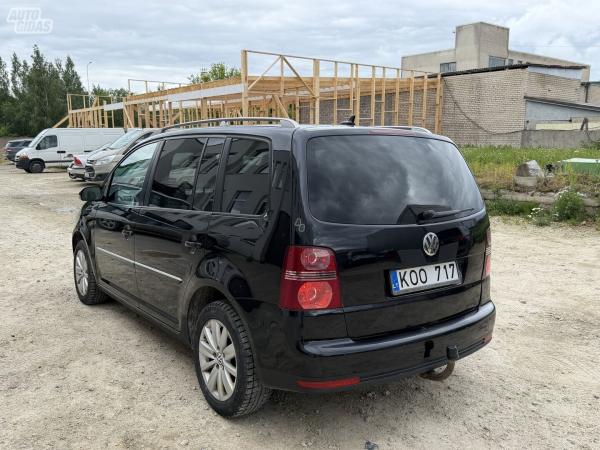 Volkswagen Touran 2008 Telšiai, ar dzinēja tilpumu 2.00 L un nobraukumu 346 tūkst. km par 1150 €, foto 4 vietnē AUTOMOTO.COM.LV