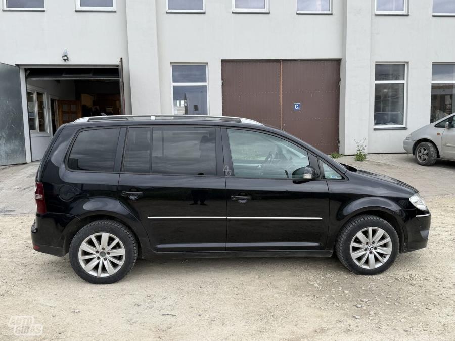 Volkswagen Touran 2008 Telšiai, ar dzinēja tilpumu 2.00 L un nobraukumu 346 tūkst. km par 1150 €, foto 8 vietnē AUTOMOTO.COM.LV