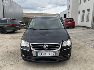 Volkswagen Touran 2008 Telšiai, ar dzinēja tilpumu 2.00 L un nobraukumu 346 tūkst. km par 1150 €, foto 9 vietnē AUTOMOTO.COM.LV