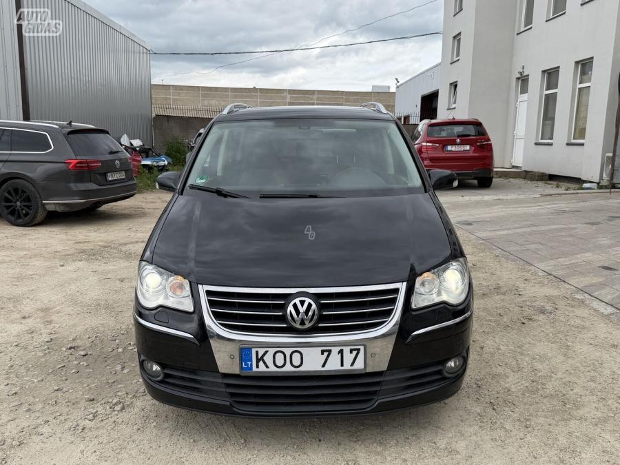Volkswagen Touran 2008 Telšiai, ar dzinēja tilpumu 2.00 L un nobraukumu 346 tūkst. km par 1150 €, foto 9 vietnē AUTOMOTO.COM.LV