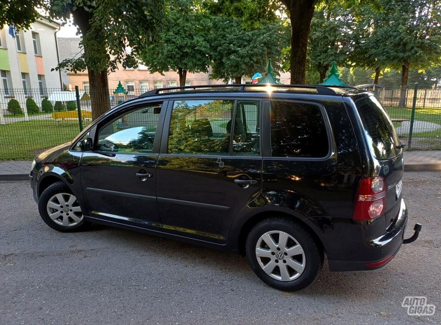 Volkswagen Touran 2008 Kauņa, ar dzinēja tilpumu 1.90 L un nobraukumu 291 tūkst. km par 3150 €, foto 10 vietnē AUTOMOTO.COM.LV