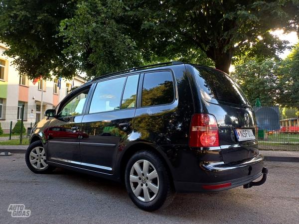 Volkswagen Touran 2008 in Kaunas, with an engine capacity of 1.90 L and mileage of 291 thousand km for 3100 €, photo 6 on AUTOMOTO.COM.LV