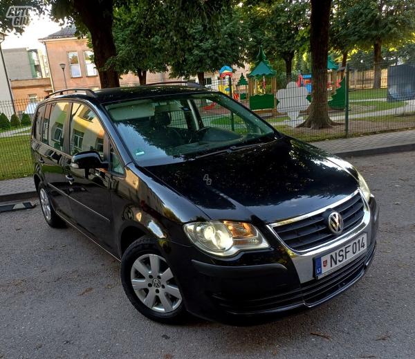 Volkswagen Touran 2008 Kauņa, ar dzinēja tilpumu 1.90 L un nobraukumu 291 tūkst. km par 3090 €, foto 1 vietnē AUTOMOTO.COM.LV