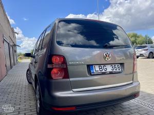 Volkswagen Touran 2008 Kauņa, ar dzinēja tilpumu 1.90 L un nobraukumu 343 tūkst. km par 2650 €, foto 22 vietnē AUTOMOTO.COM.LV