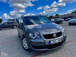 Volkswagen Touran 2008 Kauņa, ar dzinēja tilpumu 1.90 L un nobraukumu 343 tūkst. km par 2450 €, foto 4 vietnē AUTOMOTO.COM.LV