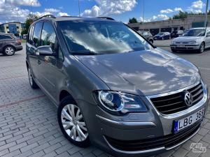 Volkswagen Touran 2008 Kauņa, ar dzinēja tilpumu 1.90 L un nobraukumu 343 tūkst. km par 2450 €, foto 10 vietnē AUTOMOTO.COM.LV