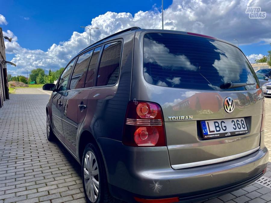 Volkswagen Touran 2008 Kauņa, ar dzinēja tilpumu 1.90 L un nobraukumu 343 tūkst. km par 2450 €, foto 19 vietnē AUTOMOTO.COM.LV