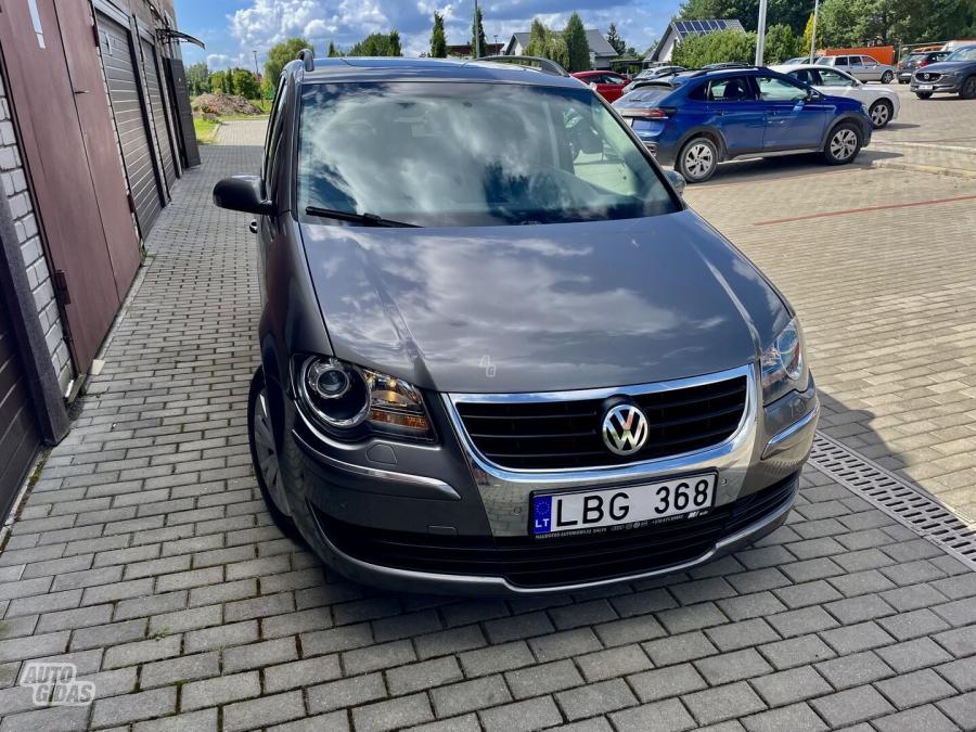 Volkswagen Touran 2008 Kauņa, ar dzinēja tilpumu 1.90 L un nobraukumu 343 tūkst. km par 2450 €, foto 27 vietnē AUTOMOTO.COM.LV