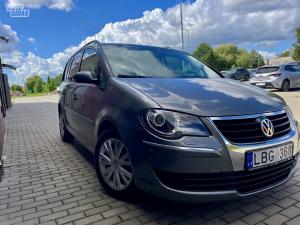 Volkswagen Touran 2008 Kauņa, ar dzinēja tilpumu 1.90 L un nobraukumu 343 tūkst. km par 2450 €, foto 28 vietnē AUTOMOTO.COM.LV