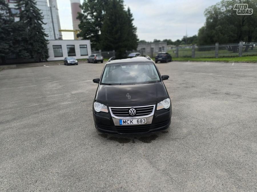Volkswagen Touran 2008 Kauņa, ar dzinēja tilpumu 1.90 L un nobraukumu 310 tūkst. km par 1790 €, foto 3 vietnē AUTOMOTO.COM.LV