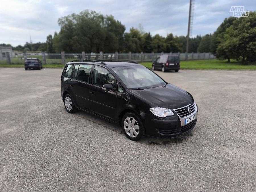 Volkswagen Touran 2008 Kauņa, ar dzinēja tilpumu 1.90 L un nobraukumu 310 tūkst. km par 1790 €, foto 8 vietnē AUTOMOTO.COM.LV