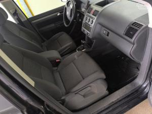 Volkswagen Touran 2008 Kauņa, ar dzinēja tilpumu 1.90 L un nobraukumu 310 tūkst. km par 1790 €, foto 11 vietnē AUTOMOTO.COM.LV