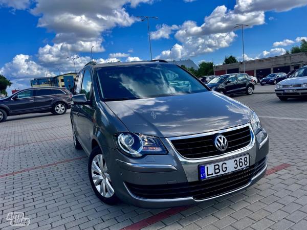 Volkswagen Touran 2008 in Kaunas, with an engine capacity of 1.90 L and mileage of 343 thousand km for 2450 €, photo 4 on AUTOMOTO.COM.LV