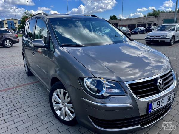 Volkswagen Touran 2008 in Kaunas, with an engine capacity of 1.90 L and mileage of 343 thousand km for 2450 €, photo 6 on AUTOMOTO.COM.LV