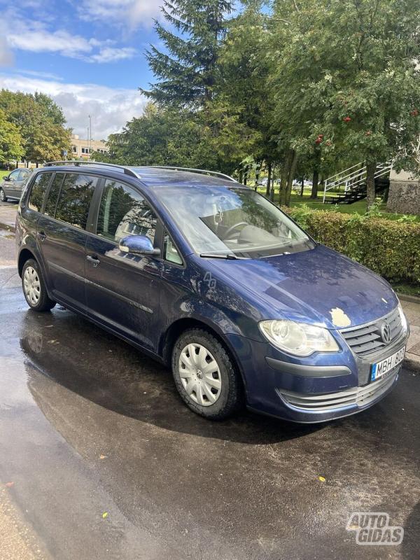 Volkswagen Touran 2008 Panevēža, ar dzinēja tilpumu 1.90 L un nobraukumu 272 tūkst. km par 1450 €, foto 3 vietnē AUTOMOTO.COM.LV