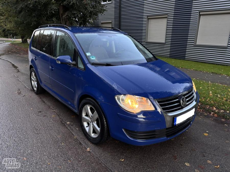 Volkswagen Touran 2008 Kauņa, ar dzinēja tilpumu 2.00 L un nobraukumu 300 tūkst. km par 1550 €, foto 1 vietnē AUTOMOTO.COM.LV