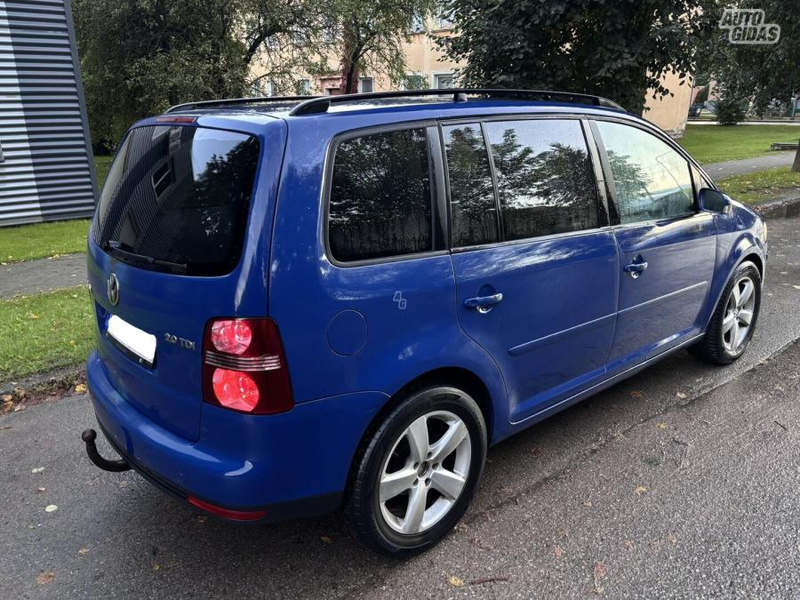 Volkswagen Touran 2008 Kauņa, ar dzinēja tilpumu 2.00 L un nobraukumu 300 tūkst. km par 1550 €, foto 3 vietnē AUTOMOTO.COM.LV