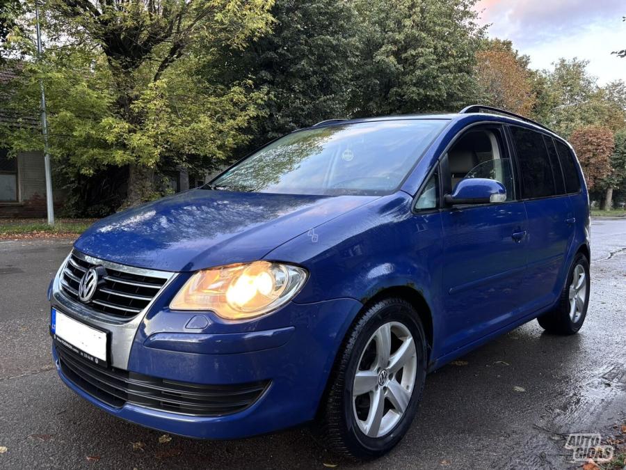 Volkswagen Touran 2008 Kauņa, ar dzinēja tilpumu 2.00 L un nobraukumu 300 tūkst. km par 1550 €, foto 4 vietnē AUTOMOTO.COM.LV