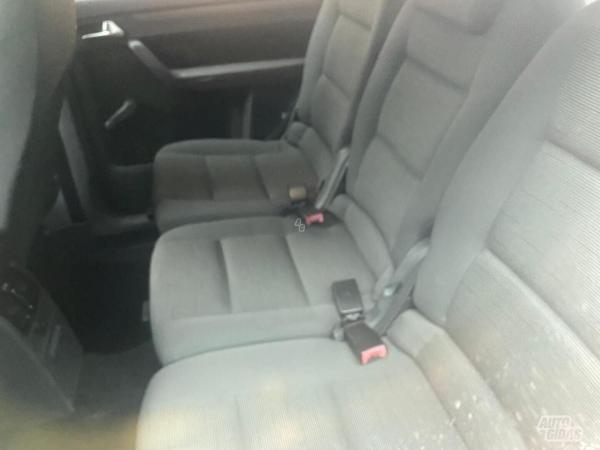 Volkswagen Touran 2008 Marijampole vietnÄ Volkswagen Touran 2008 Marijampole, ar dzinÄja tilpumu 1.60 L un nobraukumu 210 tÅ«kst. km par 3100 ā¬, foto 7 vietnÄ AUTOMOTO.COM.LV