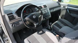 Volkswagen Touran 2009 in Riga, with an engine capacity of 1.90 L and mileage of 291 thousand km for 4350 €, photo 15 on AUTOMOTO.COM.LV