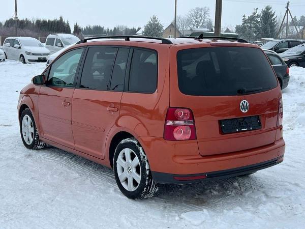 Volkswagen Touran 2009 Kėdainiai, ar dzinēja tilpumu 1.97 L un nobraukumu 265 tūkst. km par 4250 €, foto 3 vietnē AUTOMOTO.COM.LV