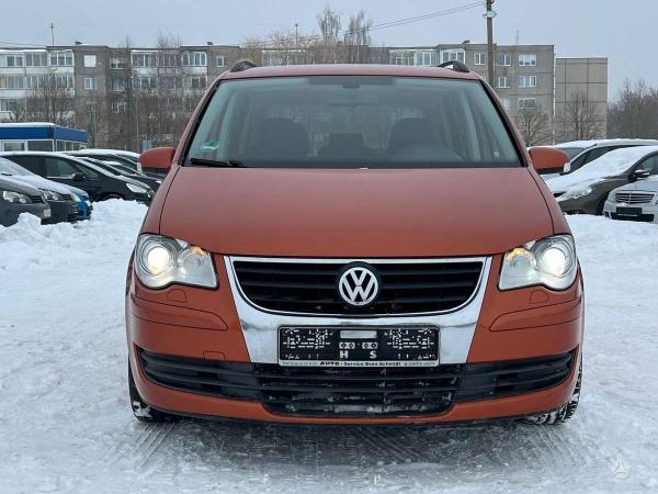 Volkswagen Touran 2009 Kėdainiai, ar dzinēja tilpumu 1.97 L un nobraukumu 265 tūkst. km par 4250 €, foto 7 vietnē AUTOMOTO.COM.LV