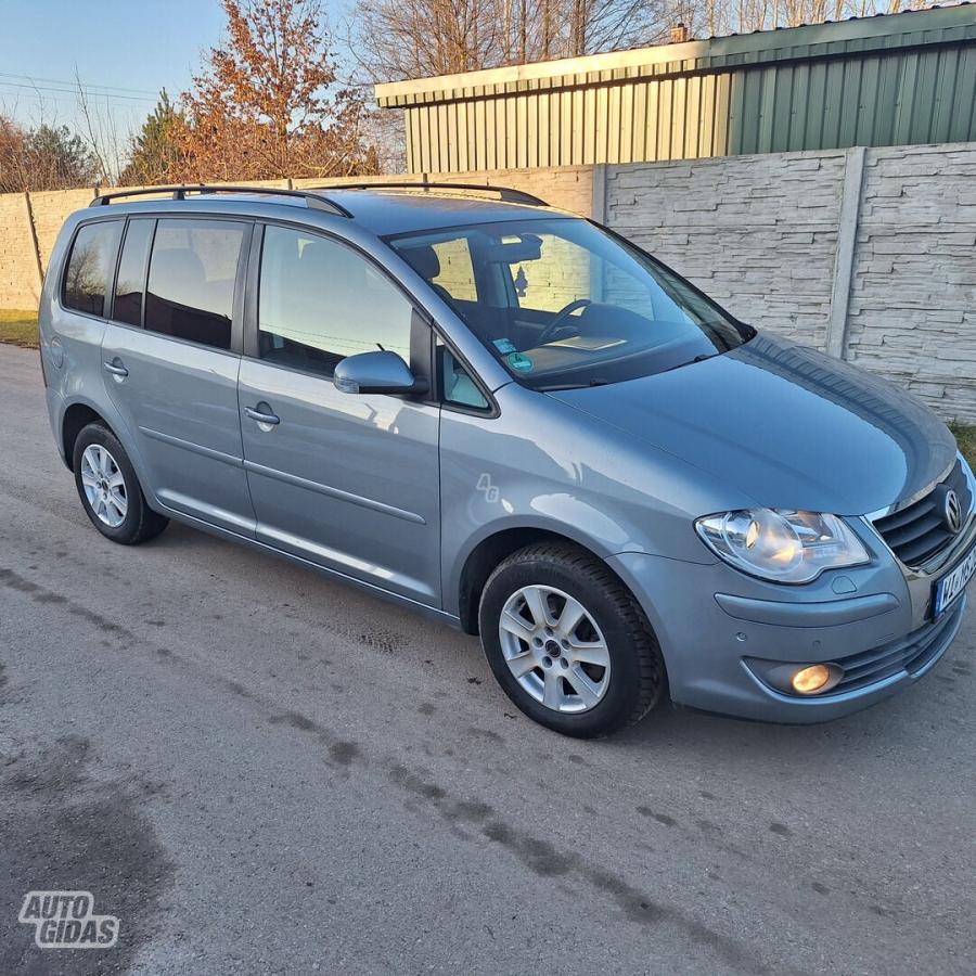Volkswagen Touran 2009 in Marijampole, with an engine capacity of 1.40 L and mileage of 210 thousand km for 4450 €, photo 1 on AUTOMOTO.COM.LV