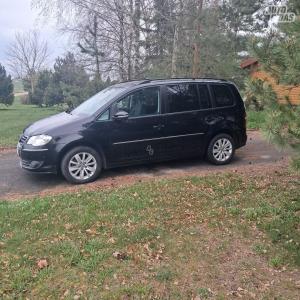 Volkswagen Touran 2009 Marijampole, ar dzinēja tilpumu 2.00 L un nobraukumu 285 tūkst. km par 3500 €, foto  vietnē AUTOMOTO.COM.LV