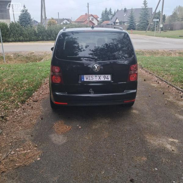 Volkswagen Touran 2009 in Marijampole, with an engine capacity of 2.00 L and mileage of 285 thousand km for 3500 €, photo 6 on AUTOMOTO.COM.LV
