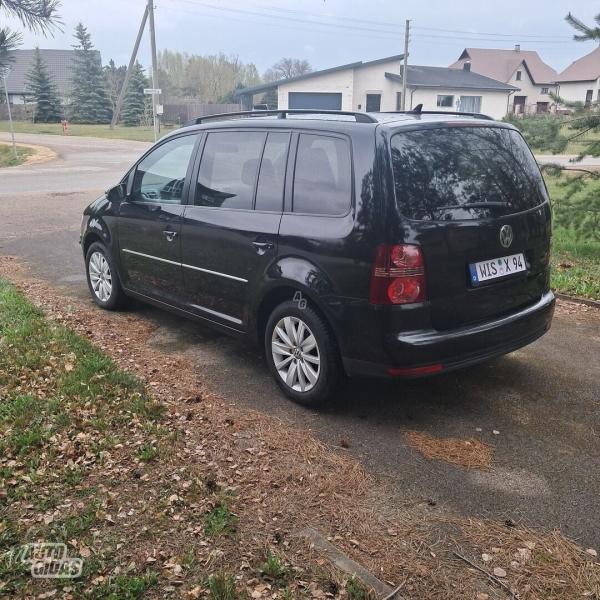 Volkswagen Touran 2009 in Marijampole, with an engine capacity of 2.00 L and mileage of 285 thousand km for 3500 €, photo 7 on AUTOMOTO.COM.LV