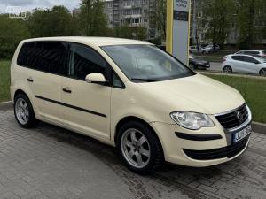 Фольксваген Туран 2009 в Каунас, объемом двигателя 1.90 л и пробегом 455 тыс. км за 1000 €, фото 3 на AUTOMOTO.COM.LV