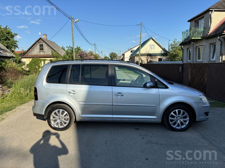 Фольксваген Туран 2009 в Даугавпилс, объемом двигателя 1.90 л и пробегом 0 тыс. км за 4500 €, фото 7 на AUTOMOTO.COM.LV
