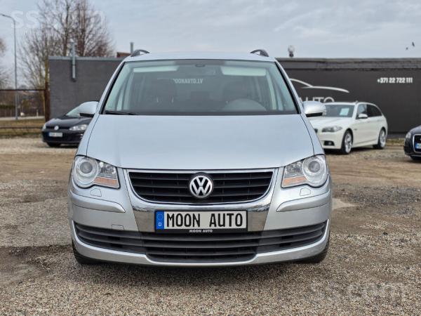Volkswagen Touran 2009 Liepāja, ar dzinēja tilpumu 1.40 L un nobraukumu 207 tūkst. km par 4300 €, foto 3 vietnē AUTOMOTO.COM.LV