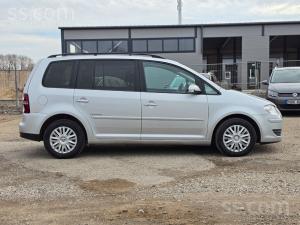 Volkswagen Touran 2009 in Liepaja, with an engine capacity of 1.40 L and mileage of 207 thousand km for 4300 €, photo 6 on AUTOMOTO.COM.LV