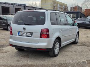 Volkswagen Touran 2009 in Liepaja, with an engine capacity of 1.40 L and mileage of 207 thousand km for 4300 €, photo 7 on AUTOMOTO.COM.LV